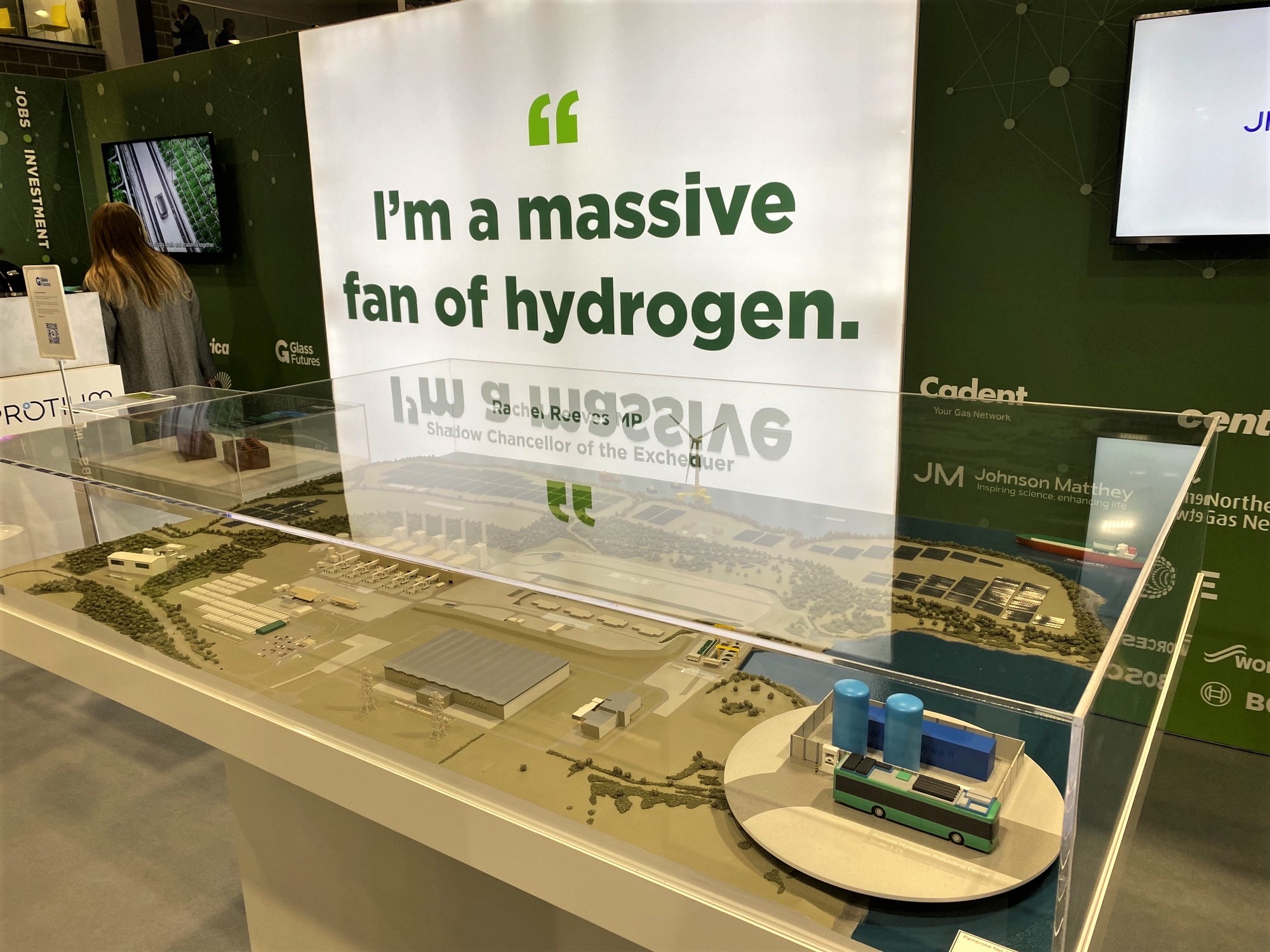 RWE participating in first ever Hydrogen Zone at party conferences