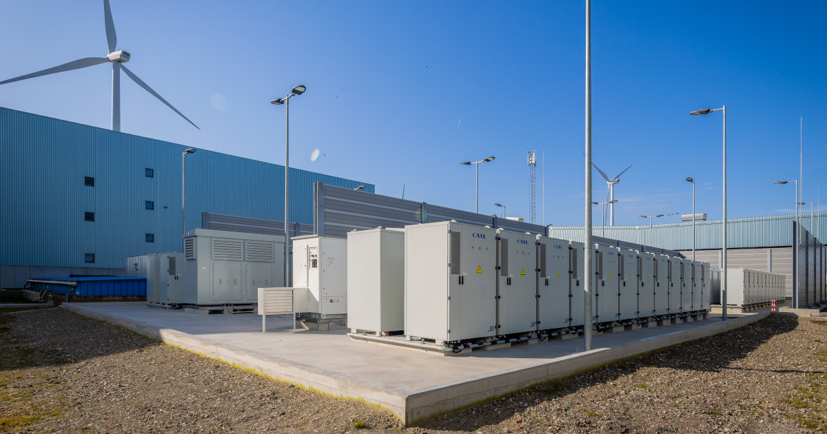 RWE switches on large-scale battery energy storage system in Eemshaven